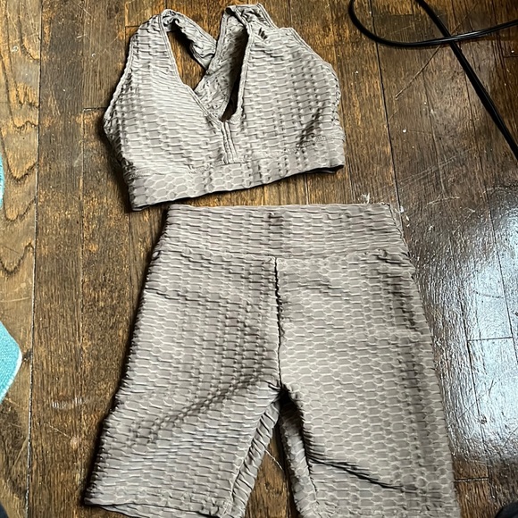 Forever 21 | Shorts | Forever 2 Textured Tan Workout Set | Poshmark